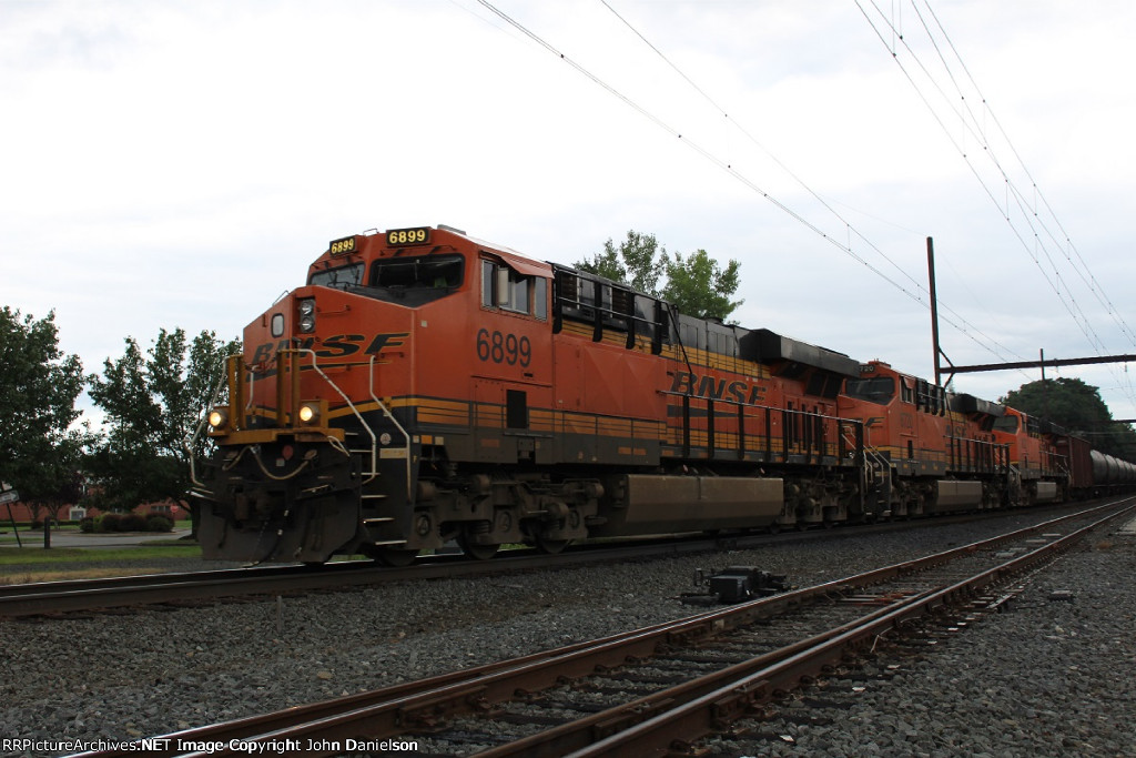 BNSF 6899